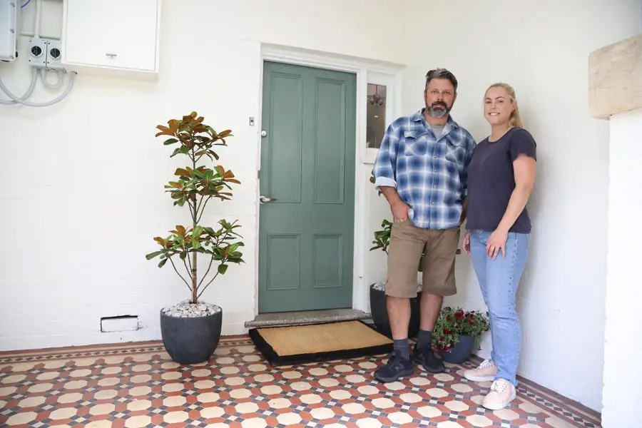 How to refresh your front door - Sunshine Mitre 10