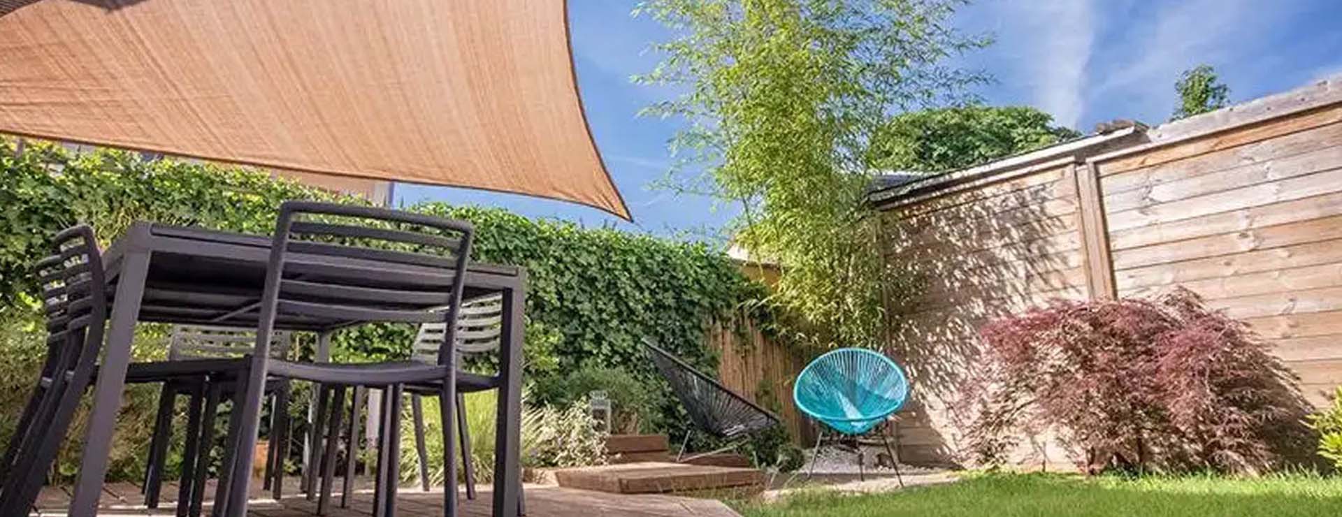 How to create shade in your outdoor area - Sunshine Mitre 10