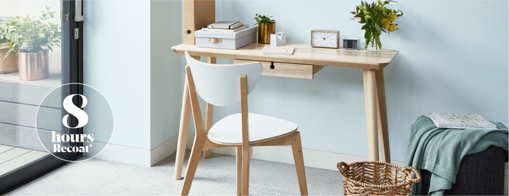 Varnish your desk with Accent® - Sunshine Mitre 10