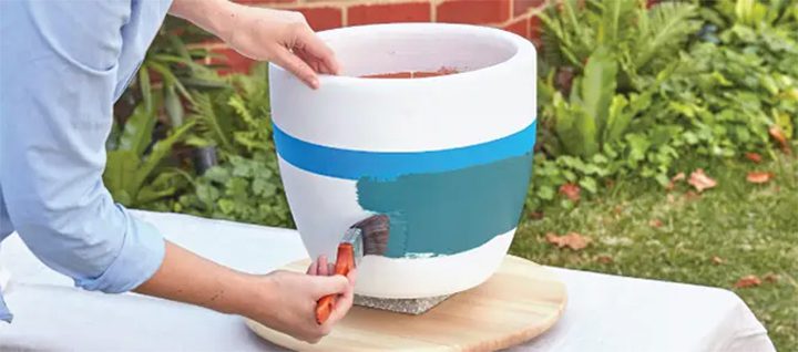 Paint your Outdoor Pots - Sunshine Mitre 10