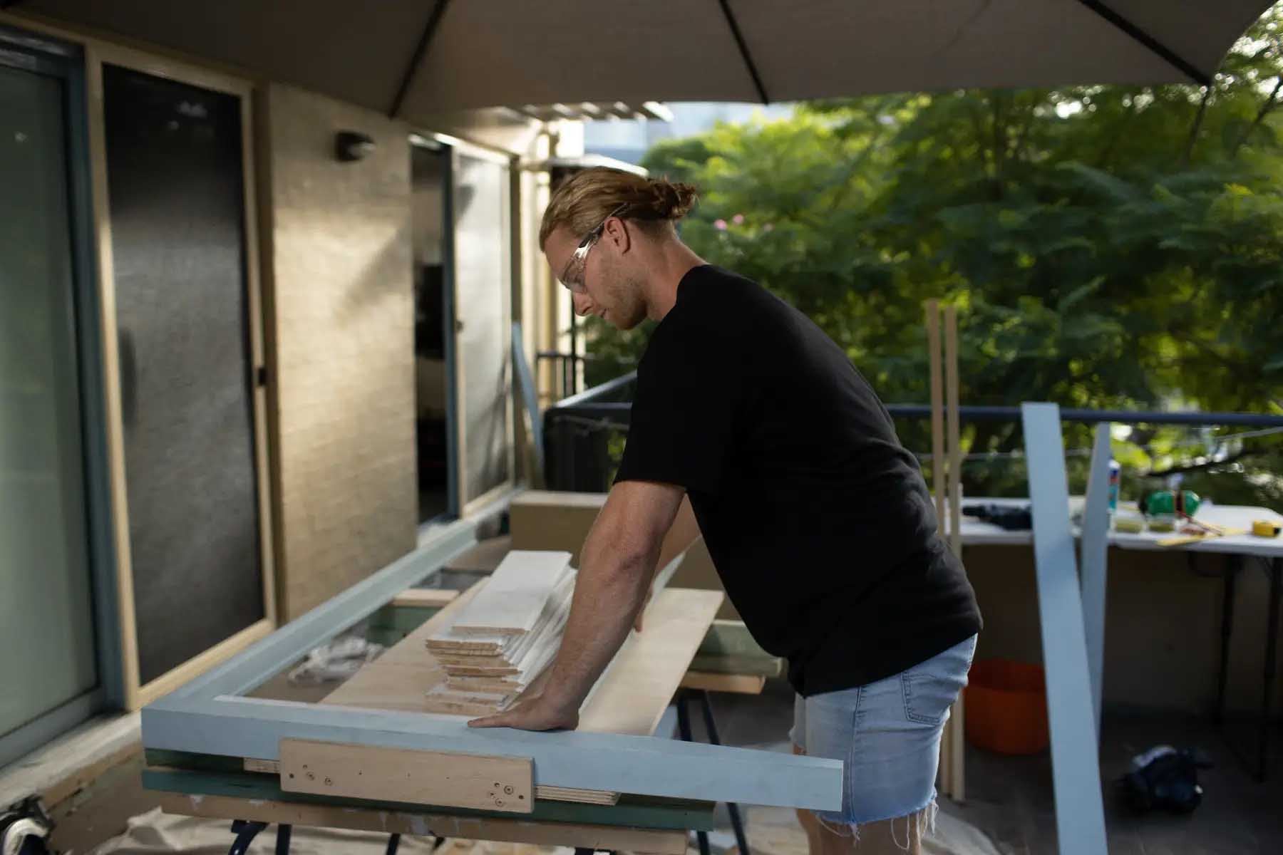 How to Make a DIY Timber Bedhead - Sunshine Mitre 10